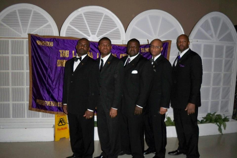 Lineage of Tau Lambda Lambda – Tau Lambda